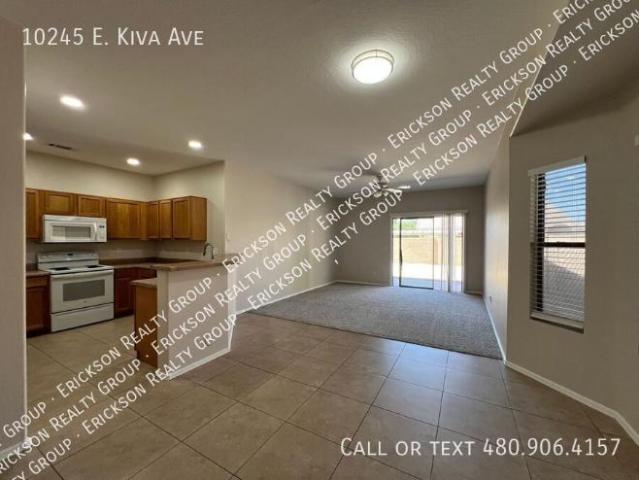 4 Br, 2 bath, Single Family 10245 E Kiva Ave