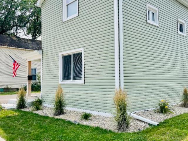 4 Br, 2 bath, Single Family 1034 Liberty St