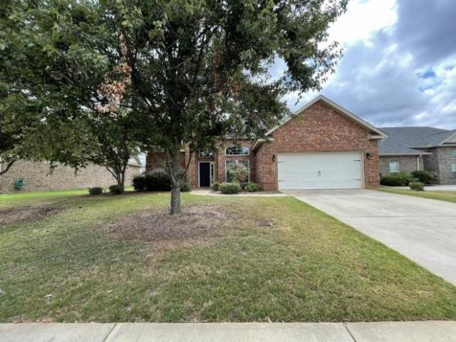 4 Br, 2 bath, Single Family 107 Burnt Hickory