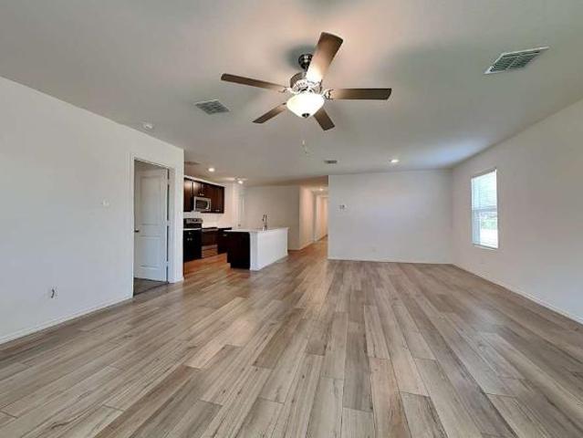 4 Br, 2 bath, Single Family 10528 Sewell Cir