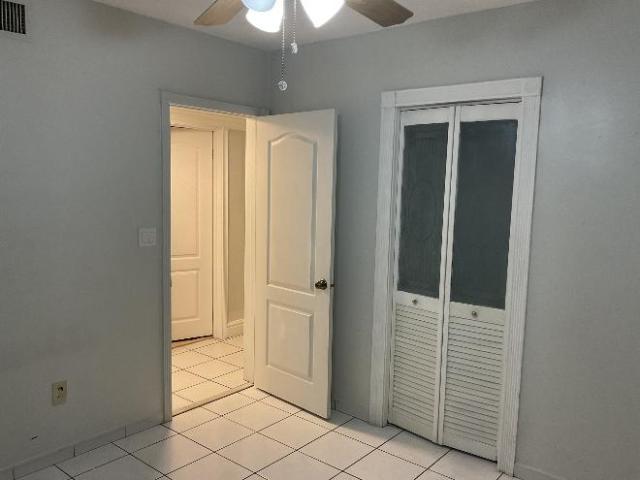 4 Br, 2 bath, Single Family 10835 SW 41st Terrace