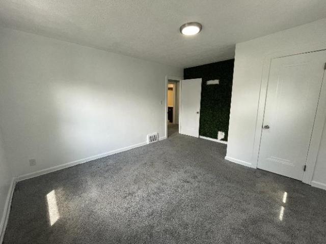 4 Br, 2 bath, Single Family 11119 Forest Ave