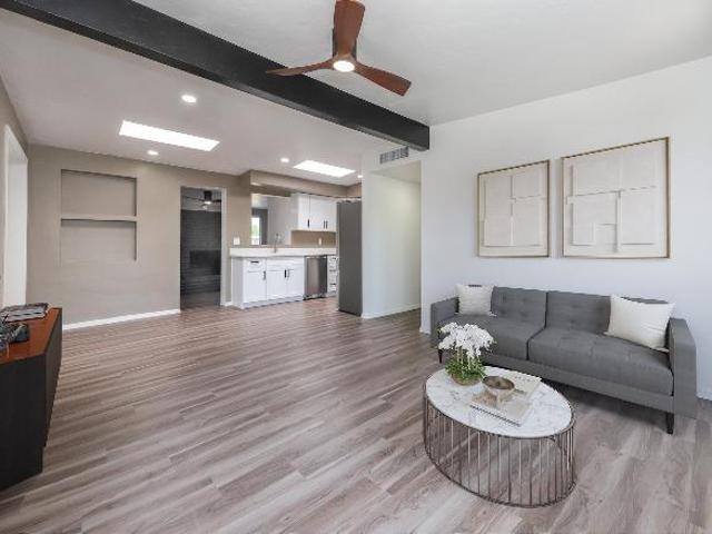 4 Br, 2 bath, Single Family 1132 S Eli Dr