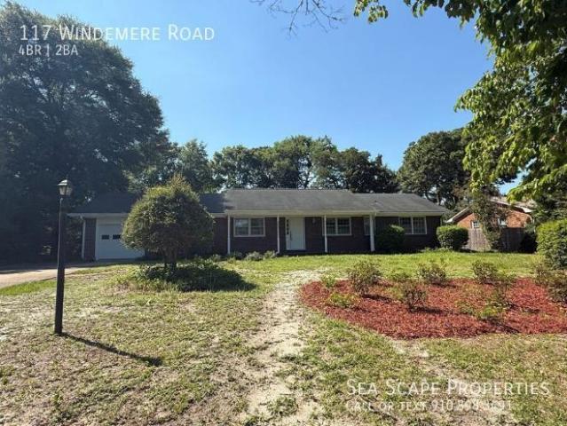 4 Br, 2 bath, Single Family 117 Windemere Rd