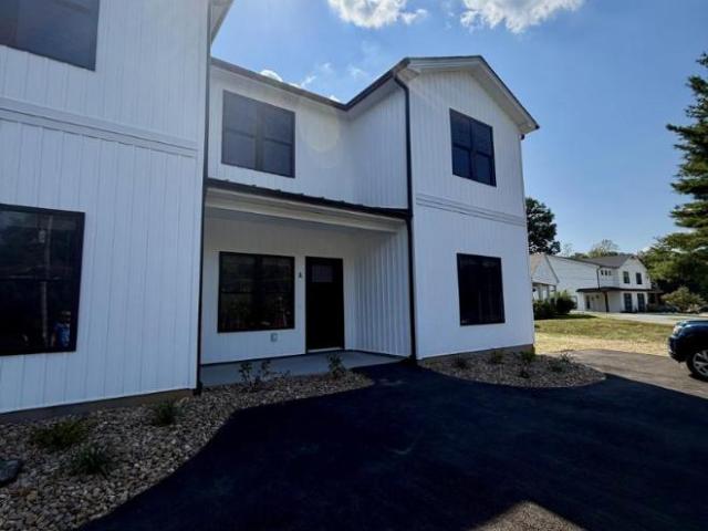 4 Br, 2 bath, Single Family 118 Beechwood Drive