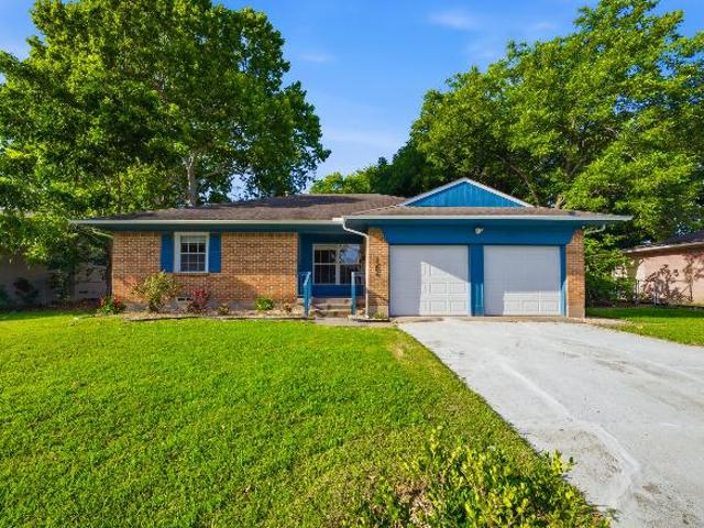 4 Br, 2 bath, Single Family 1206 Bandera Lane