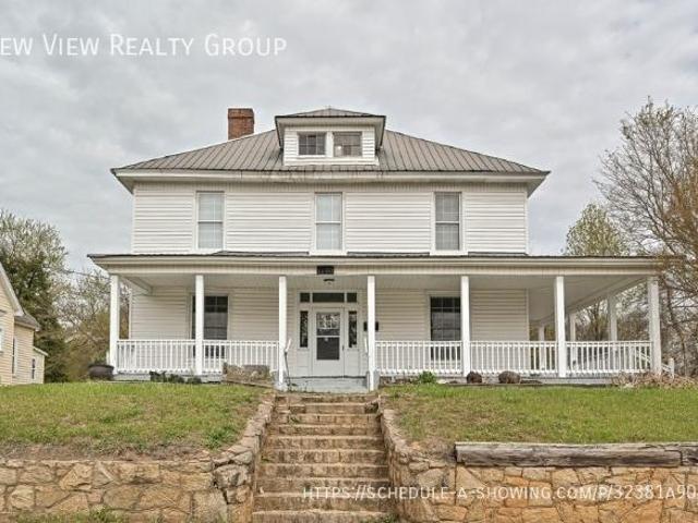 4 Br, 2 bath, Single Family 1208 Salisbury Ave