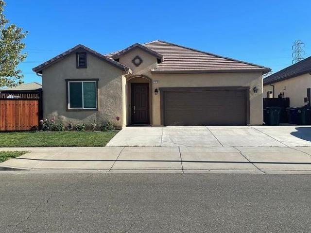 4 Br, 2 bath, Single Family 1210 Wildcat Dr