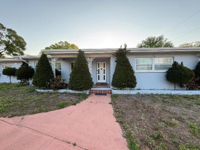 4 Br, 2 bath, Single Family 1215 S Keene Rd