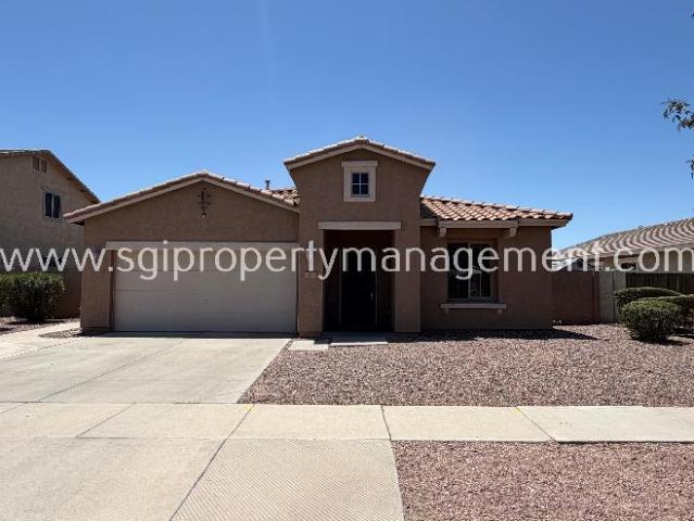 4 Br, 2 bath, Single Family 1243 E Walnut Rd