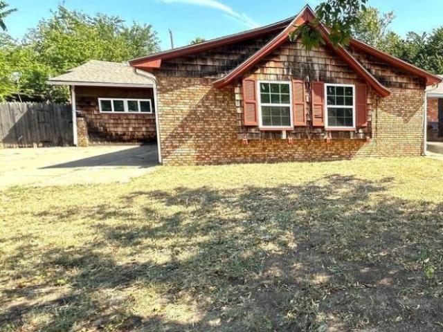 4 Br, 2 bath, Single Family 1253 Nw 101st
