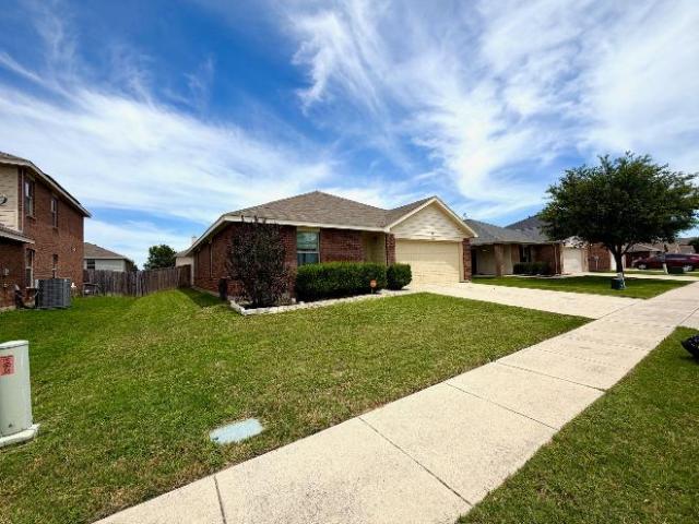 4 Br, 2 bath, Single Family 12642 Forest Lawn Road