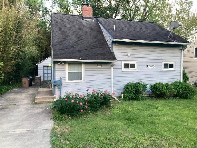 4 Br, 2 bath, Single Family 12905 Atlantic Ave