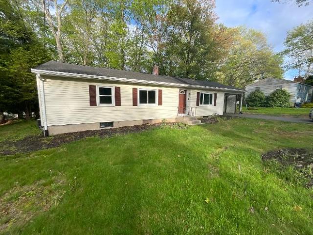 4 Br, 2 bath, Single Family 12 Linwood Drive