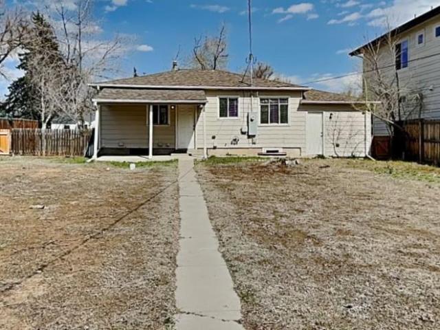 4 Br, 2 bath, Single Family 1312 S Broadway