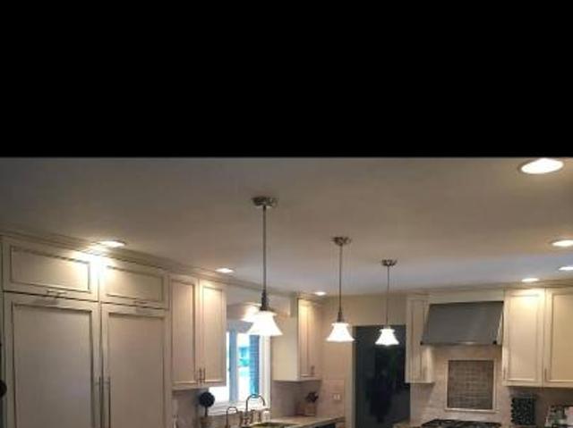 4 Br, 2 bath, Single Family 13210 SW 62nd