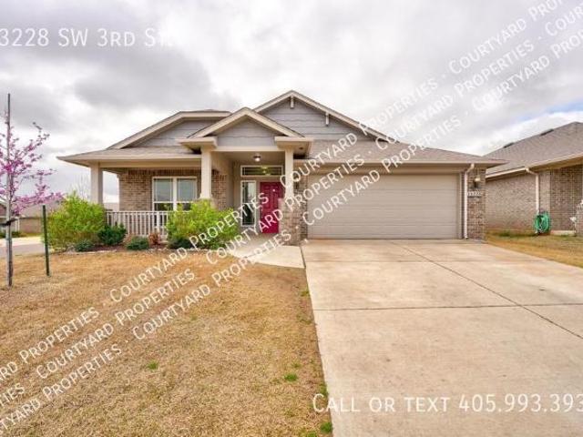 4 Br, 2 bath, Single Family 13228 Sw 3rd St