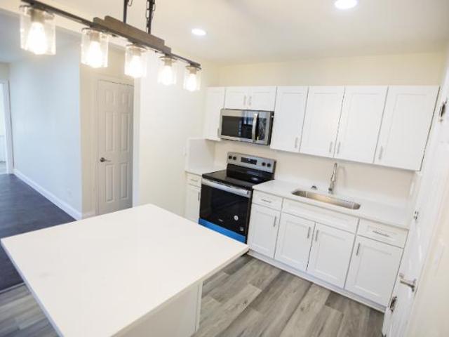 4 Br, 2 bath, Single Family 1355 W 13th St