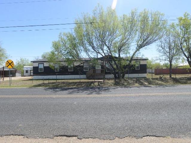4 Br, 2 bath, Single Family 13598 Old Frio City Rd