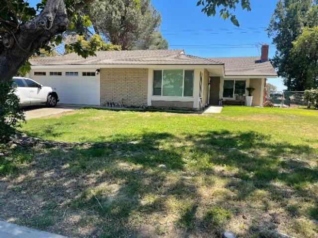 4 Br, 2 bath, Single Family 13715 Westward Dr