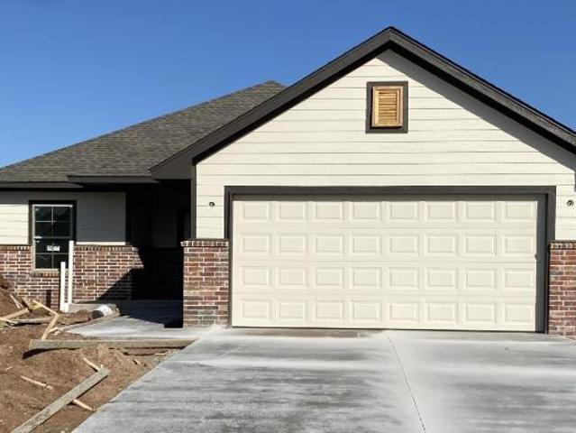 4 Br, 2 bath, Single Family 2401 Alta Vista Lane