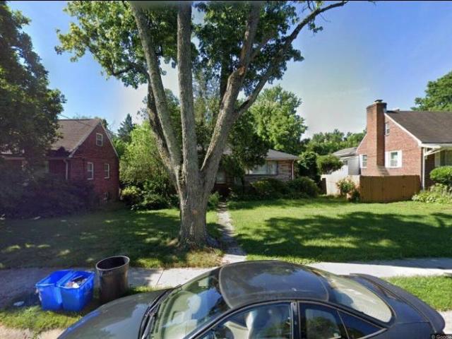 4 Br, 2 bath, Single Family 2404 Darrow Street