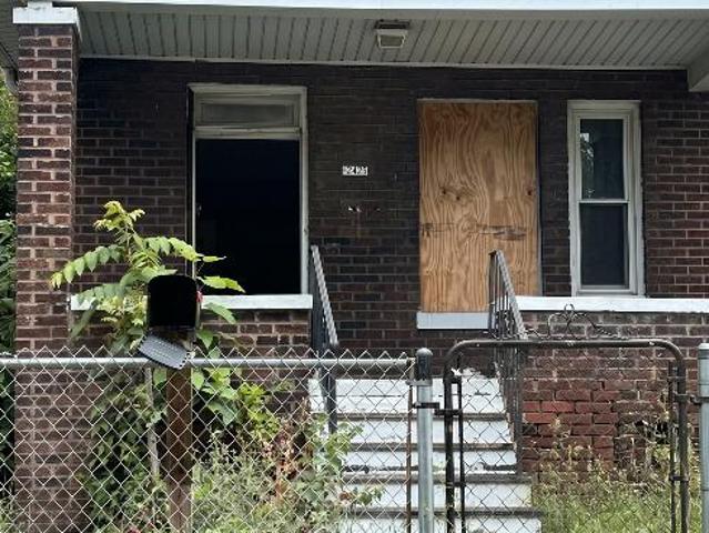 4 Br, 2 bath, Single Family 2425 Cleveland Ave
