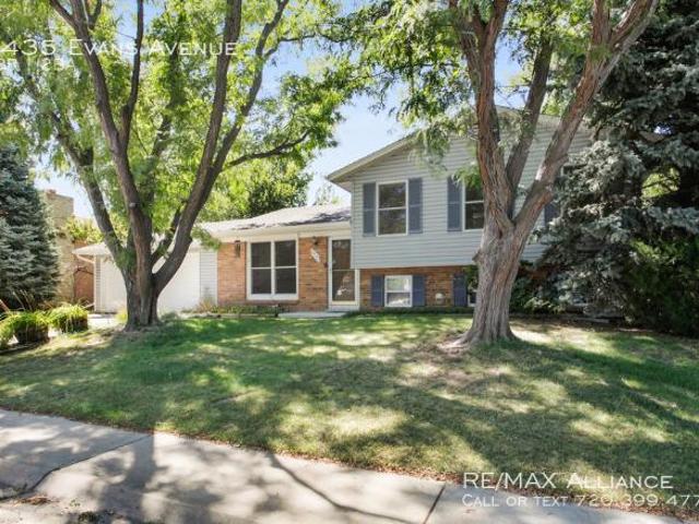 4 Br, 2 bath, Single Family 2435 Evans Avenue