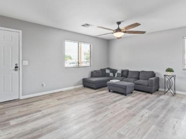 4 Br, 2 bath, Single Family 2437 E Jones Ave