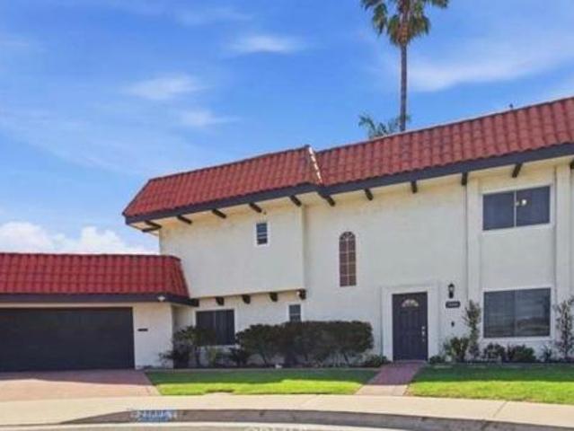 4 Br, 2 bath, Single Family 25006 Bani Ave