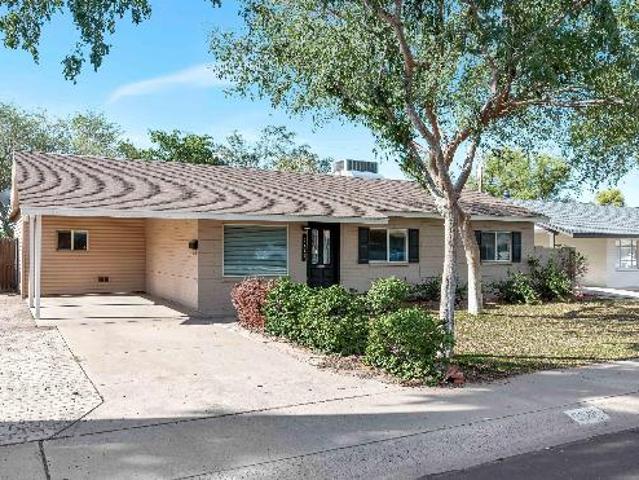 4 Br, 2 bath, Single Family 2501 E Highland Avenue