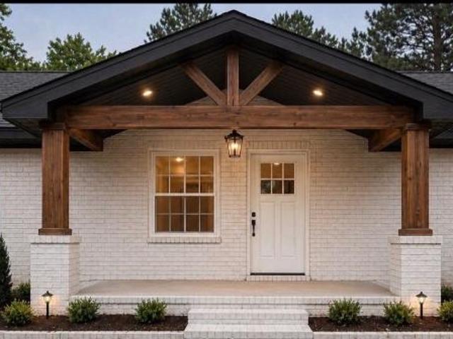 4 Br, 2 bath, Single Family 254 Holiday Dr