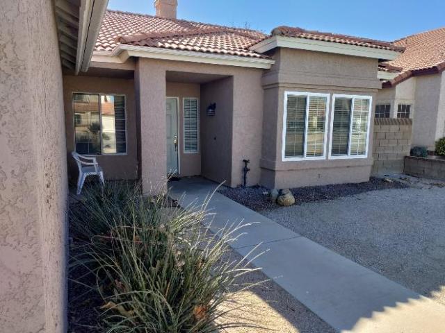 4 Br, 2 bath, Single Family 2614 Sycamore Ln