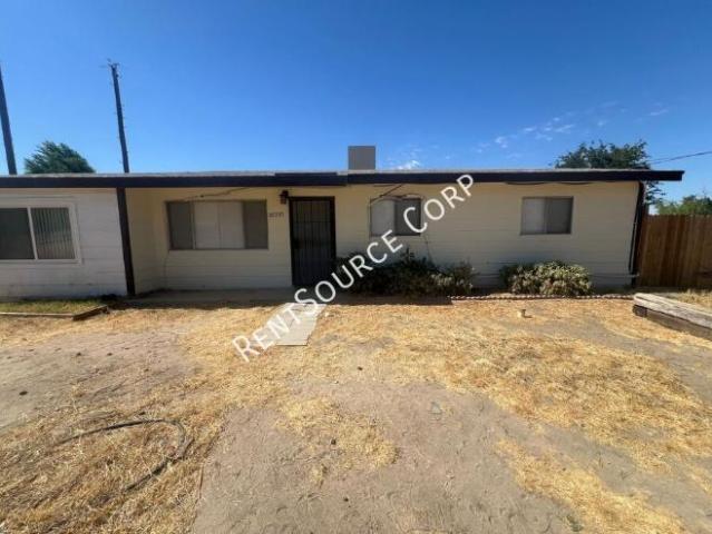 4 Br, 2 bath, Single Family 26335 Community Blvd
