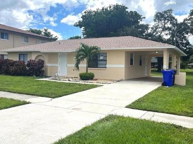 4 Br, 2 bath, Single Family 2656 Lime Street