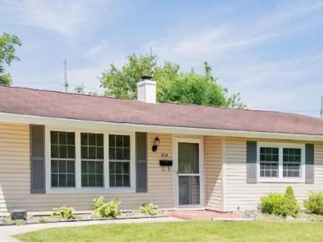 4 Br, 2 bath, Single Family 2715 Farnsworth Drive