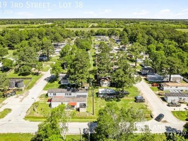 4 Br, 2 bath, Single Family 2719 3rd Street