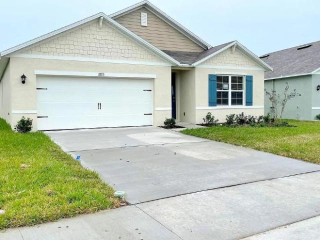 4 Br, 2 bath, Single Family 2723 Palmbrooke Way