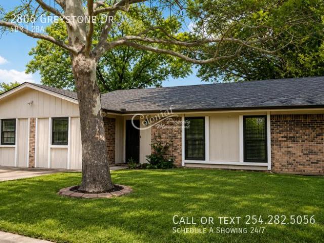 4 Br, 2 bath, Single Family 2806 Greystone Dr