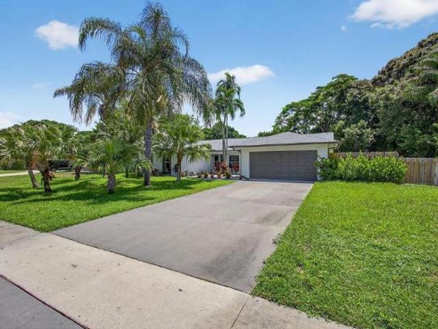 4 Br, 2 bath, Single Family 280 Sulky Way