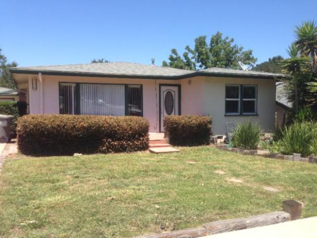 4 Br, 2 bath, Single Family 298 Ramona Dr