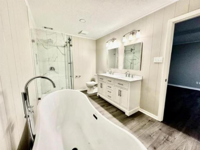 4 Br, 2 bath, Single Family 203 Birch Street