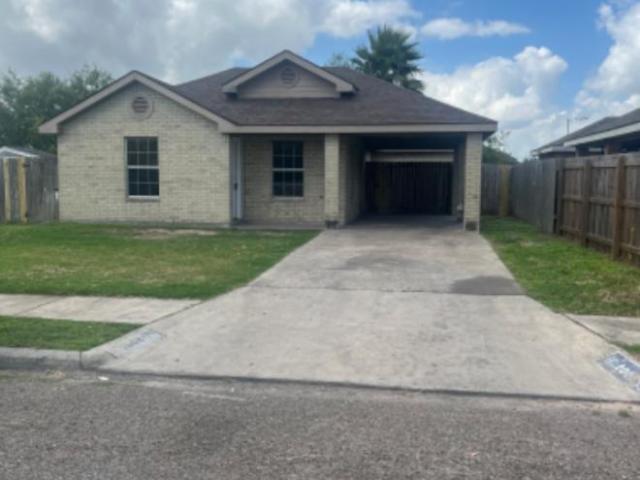 4 Br, 2 bath, Single Family 2008 Adelita