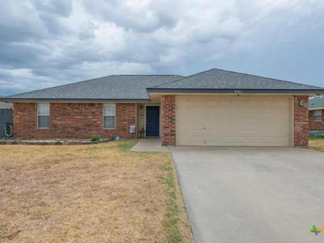 4 Br, 2 bath, Single Family 2011 Agate Drive