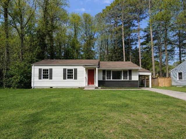 4 Br, 2 bath, Single Family 2037 Highview Rd SW