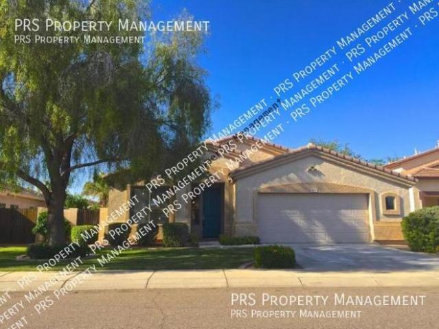 4 Br, 2 bath, Single Family 2052 E La Costa Dr