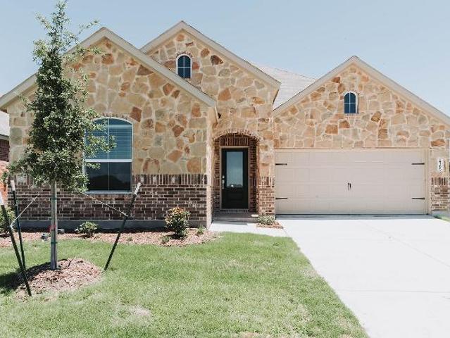 4 Br, 2 bath, Single Family 2105 Martins Pond Rd
