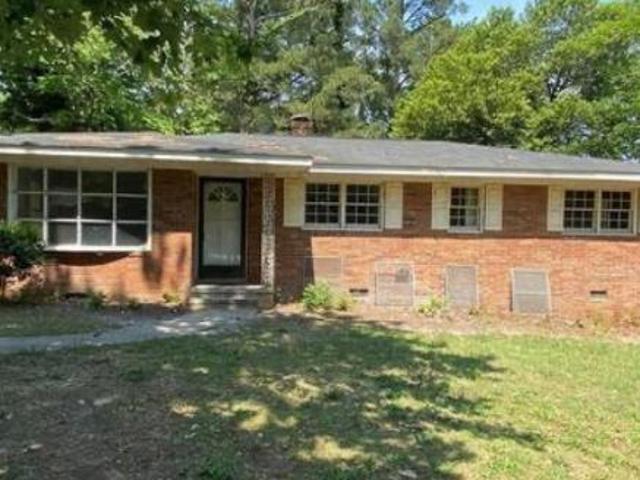 4 Br, 2 bath, Single Family 2106 Lombardy Drive
