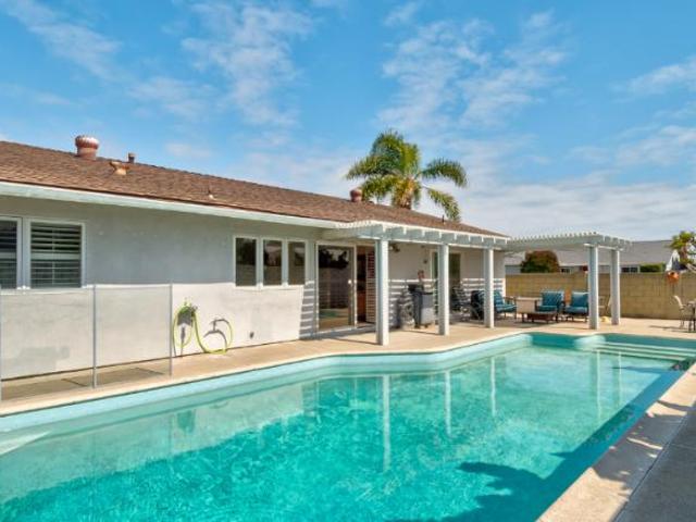 4 Br, 2 bath, Single Family 21111 Barbados Circle