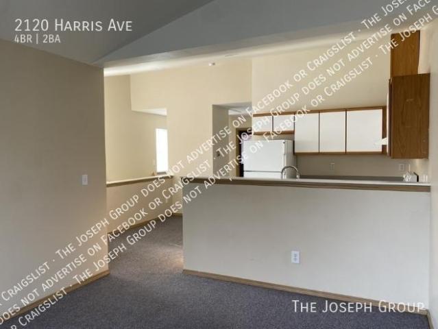 4 Br, 2 bath, Single Family 2120 Harris Ave